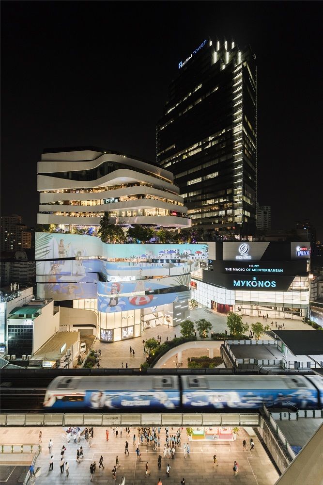 ดิ เอ็ม ดิสทริค เวิลด์ ป๊อบอัพ บีช ไลฟ์สุดชิคช่วงเทศกาลสงกรานต์