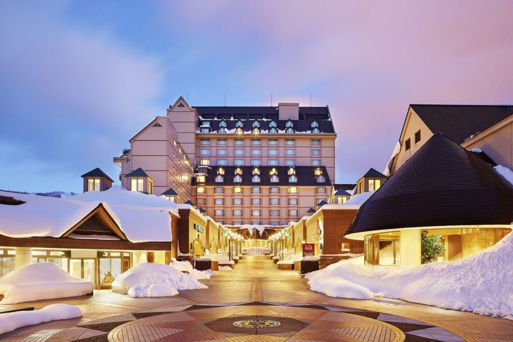 'คิโรโระ รีสอร์ท' ชวนสัมผัสประสบการณ์ "รักโรแมนติก"