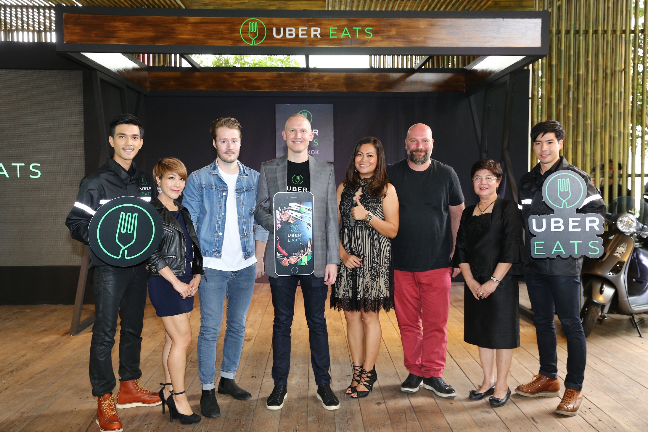 UberEATS เสิร์ฟความอิ่มผ่านบริการแอพพ์ส่งอาหารจากกว่าร้อยร้านทั่วกรุง