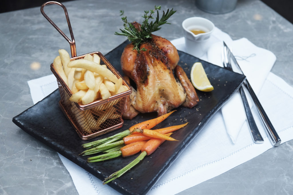 มาดามตวง FOOD CELEB...Lady L Garden Bistro ห้องอาหารเปิดใหม่จาก บ้าน ...