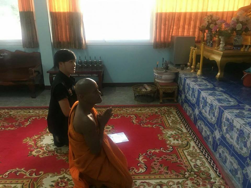 หนุ่มจันทบุรีหนีคดี 10 ปี ตัดสินใจบวชคิดว่าจะรอดโดนตามรวบคาผ้าเหลือง