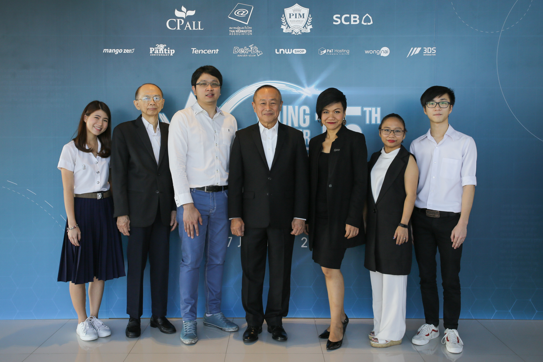 เปิดค่าย Young Webmaster Camp ครั้งที่ 15