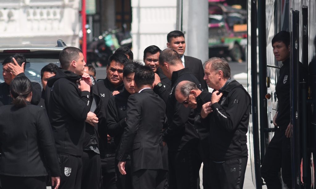 ประมวลภาพบรรยากาศ "ช้างศึก" ชุดใหญ่ร่วมเคารพศพ "เจ้าสัววิชัย"