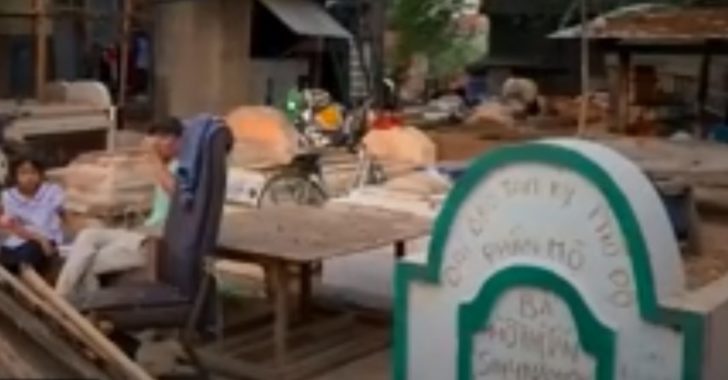 คอลัมน์ แกะรอยต่างแดน : สลัม "สมอร์ แซน" คนกับศพ อยู่ด้วยกันได้