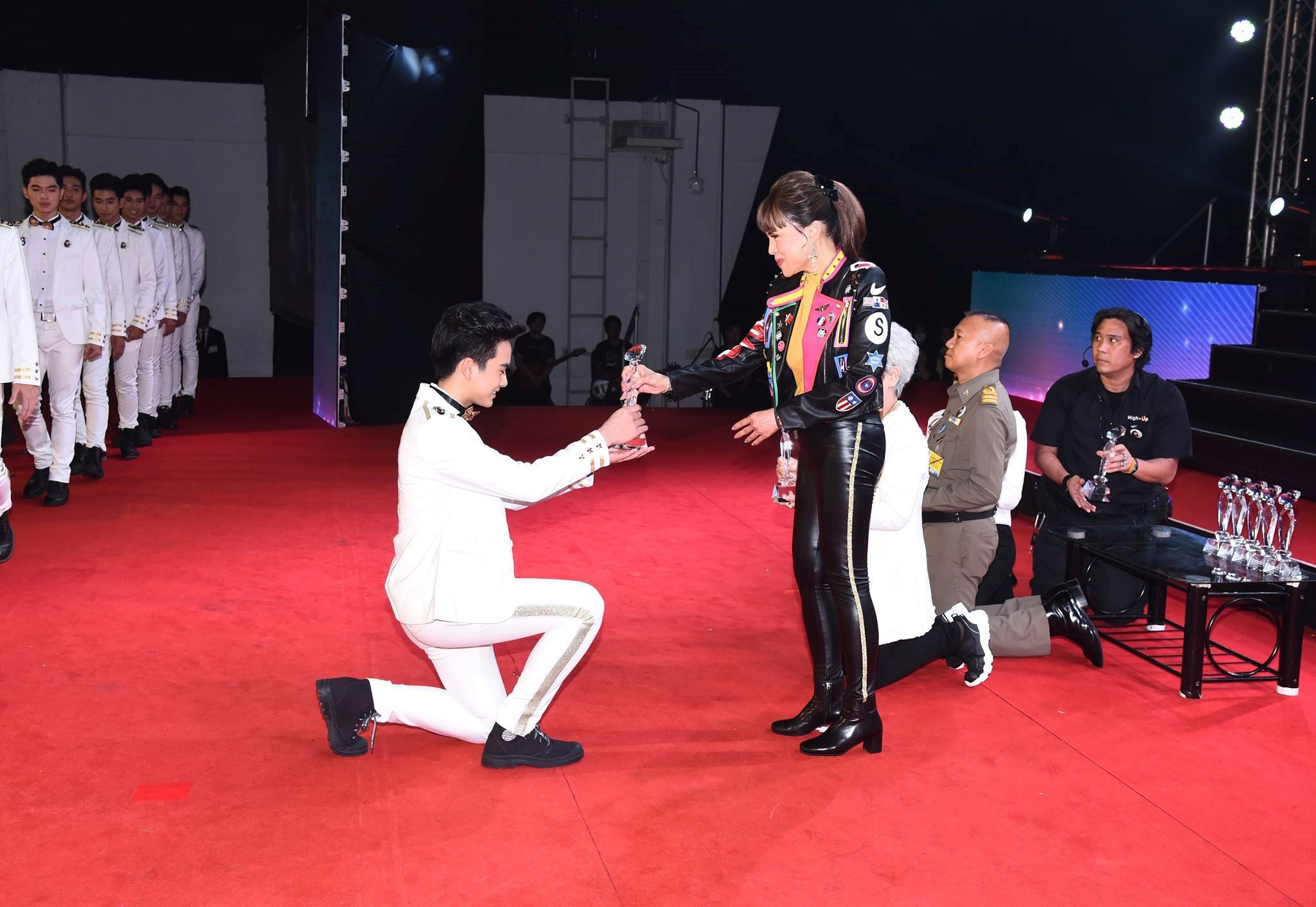 16 เยาวชน TO BE NUMBER ONE IDOLรุ่นที่ 9