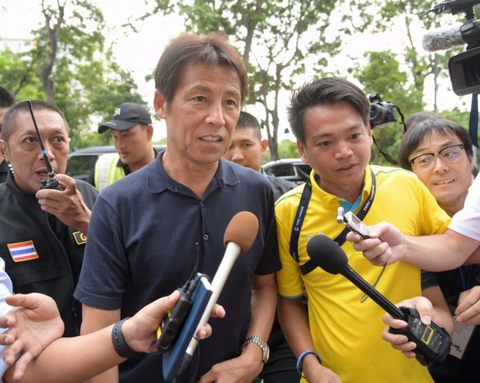 สกู๊ปหน้า 1 : 'อากิระ นิชิโนะ' อดีตกุนซือทีมชาติญี่ปุ่น ที่ 'ช้างศึก ...