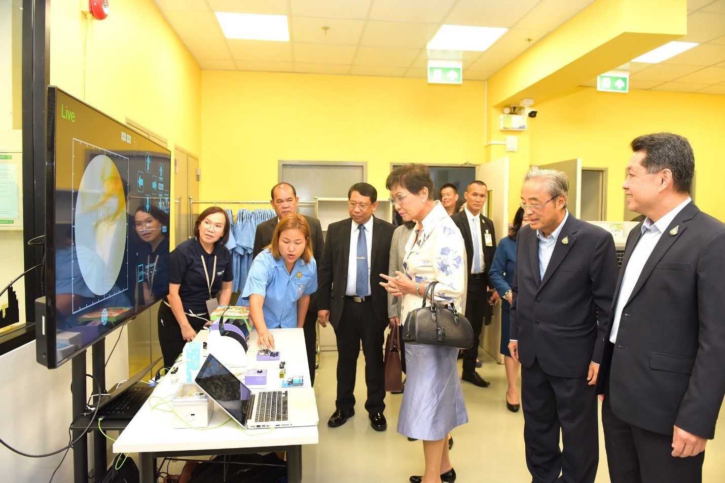 สวทช. อว. ร่วมกับ สอศ. ศธ. จัดแข่งขัน “R Cheewa Hackathon 2019” เฟ้นหานักศึกษาอาชีวศึกษาสู่การ ...