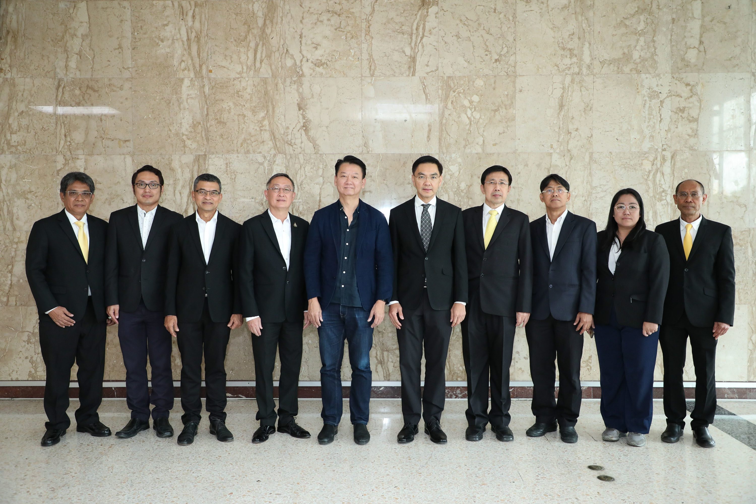 กลุ่มผู้ประกอบกิจการโทรคมนาคม 7 รายเข้าพบทีโอที แสดงความจำนงร่วมเช่าท่อ ...