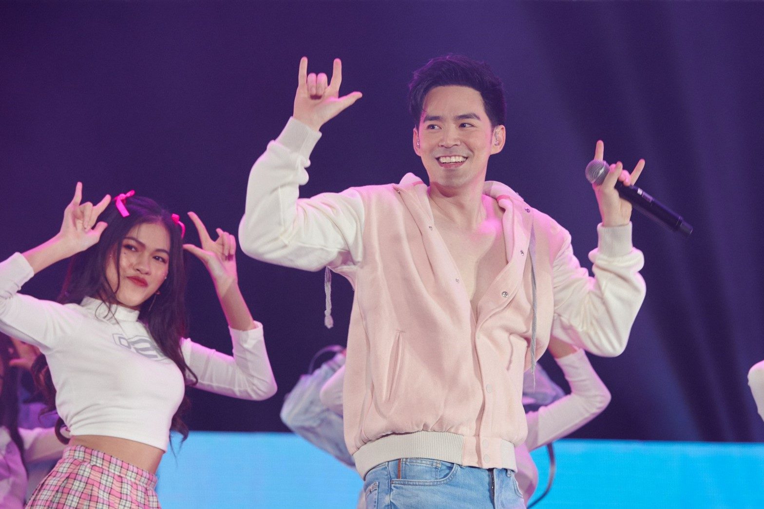 มหัศจรรย์พลังความคิดถึง "D2B INFINITY CONCERT 2019"