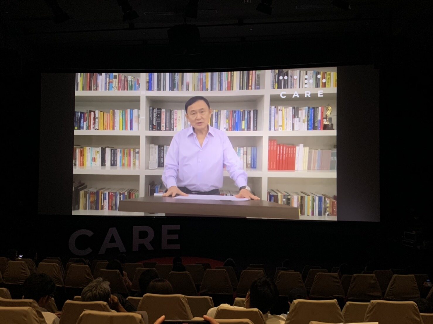 'ทักษิณ' โผล่บรรยายงาน Care Talk หัวข้อ 'คนไทยไร้จน : ฝันเฟื่องหรือ ...