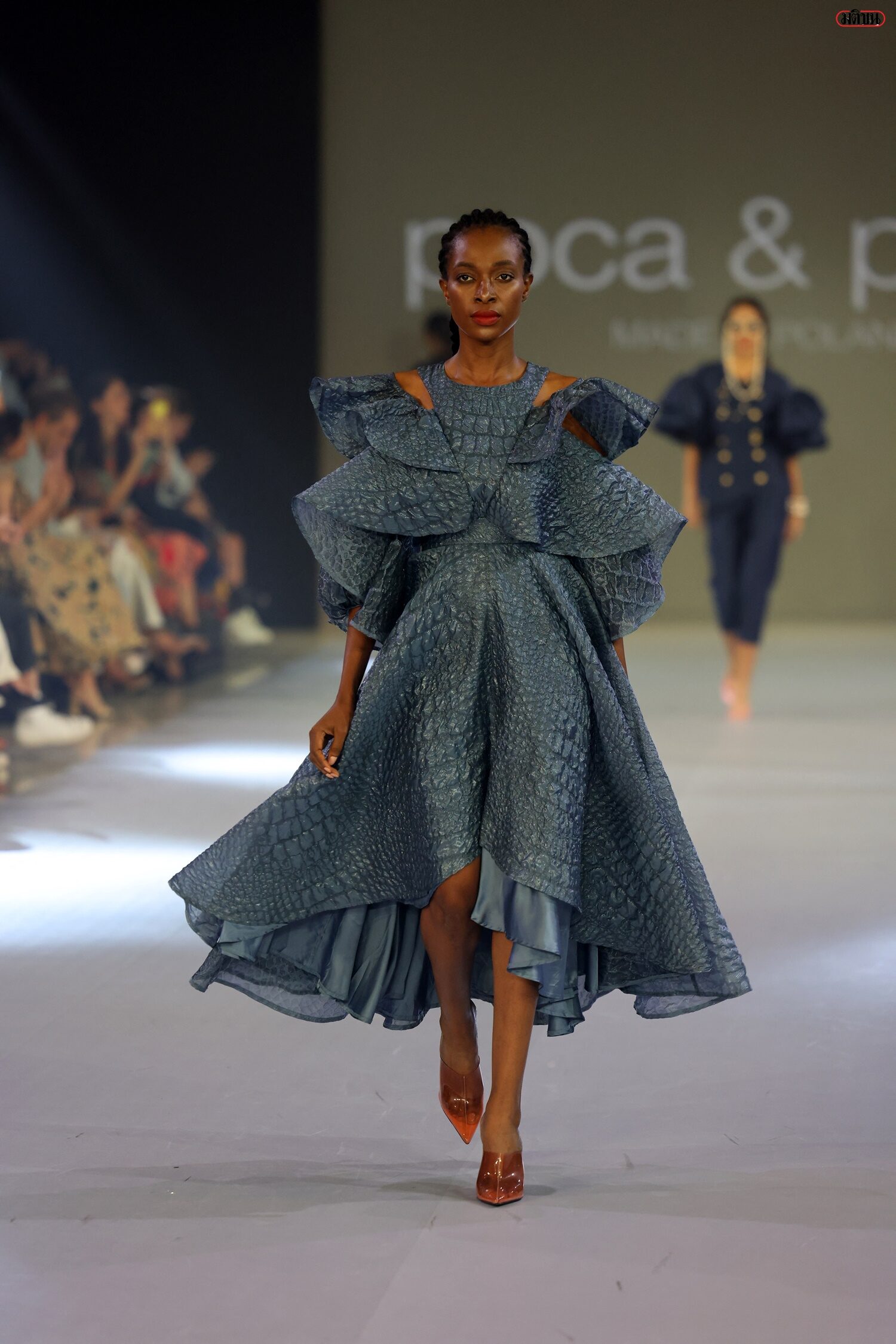 แปลงร่างเป็น 'สาวหวาน' ด้วยแฟชั่นจาก Poca and Poca