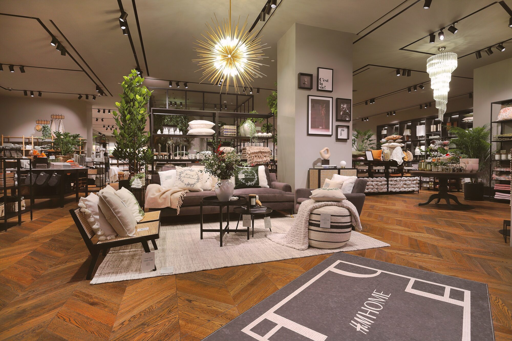 H&M HOME สาขาแรกในไทย สโตร์แต่งบ้าน ใจกลางกรุงเทพฯ