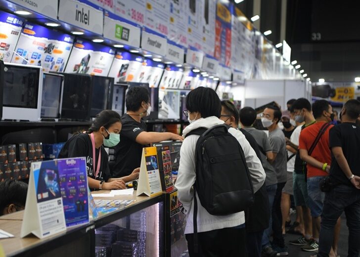 'COMMART COMVERSE' มหกรรมไอทีงานแรกแห่งปี ยิ้มรับยอดเงินสะพัด 3,100 ล้านบาท