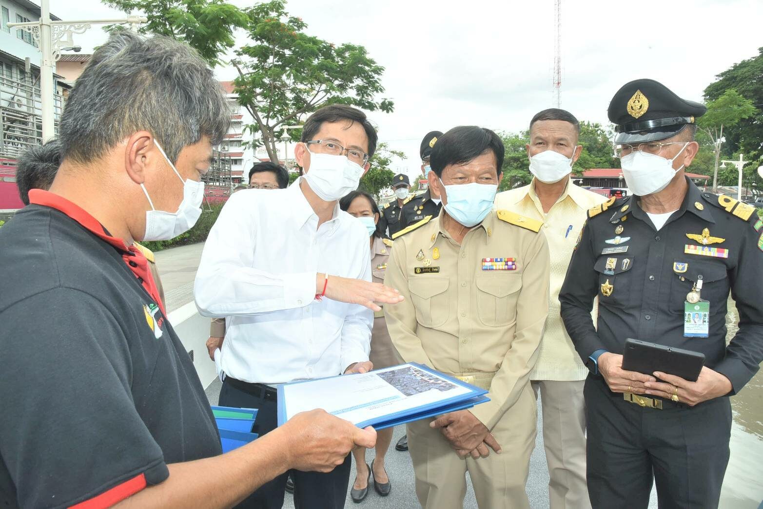 ‘จักกพันธุ์’ ตามต่อ จัดระเบียบ โบ๊เบ๊-ริมคลองผดุงฯ เอื้อคนเดินถนน ใช้ทางเท้าร่วมหาบเร่