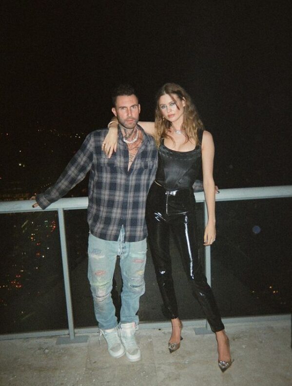 อดัม Maroon 5 ขอแจง หลังถูกสาวแฉแอบแซ่บ ขณะเมียนางแบบตั้งท้อง รับ 'ข้ามเส้น'