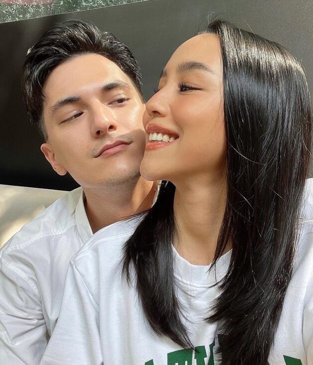 'ชิน ชินวุฒิ' เปิดบ้าน ส่งคำหวาน ฉลองครบรอบ 8 ปี 'ลิลลี่' รับที่ผ่านมาเคยกลัว..