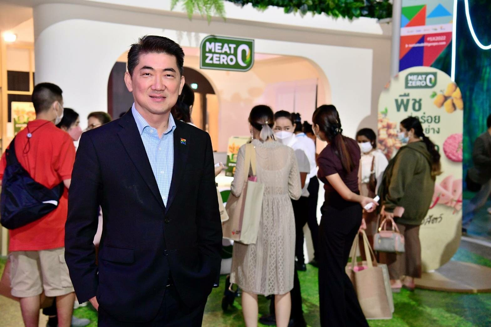 หอการค้าไทย-ซีอีโอศุภชัย พร้อม CEO ภาคเอกชนชั้นนำของไทย ชมบูธ CPF ในงาน SX 2022