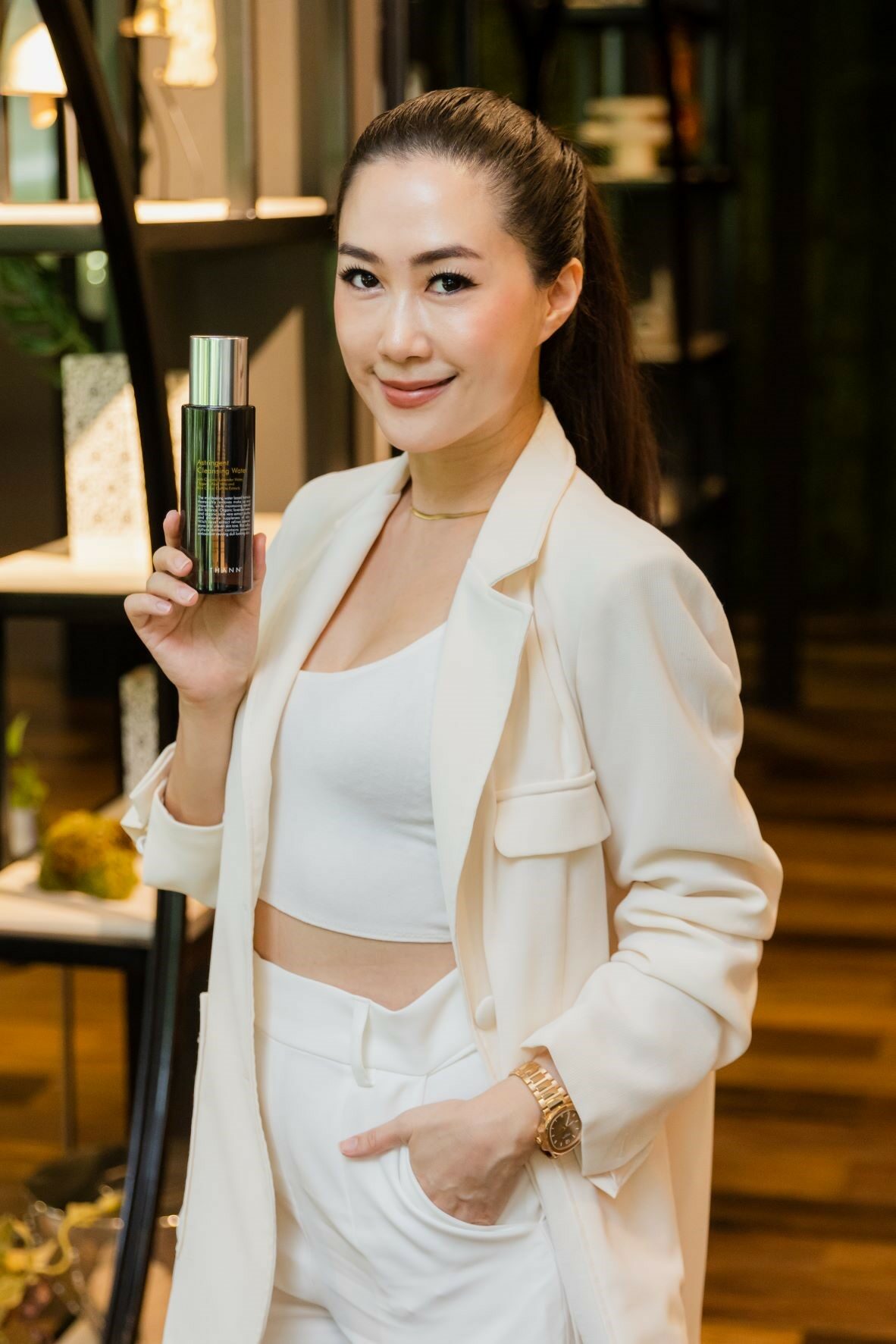 'ธัญ’ (THANN) ร่วมกับแพทย์ผู้เชี่ยวชาญด้านผิวหนังและความงาม แนะวิธีเตรียมผิวสวย สะอาด กระจ่างใส ...