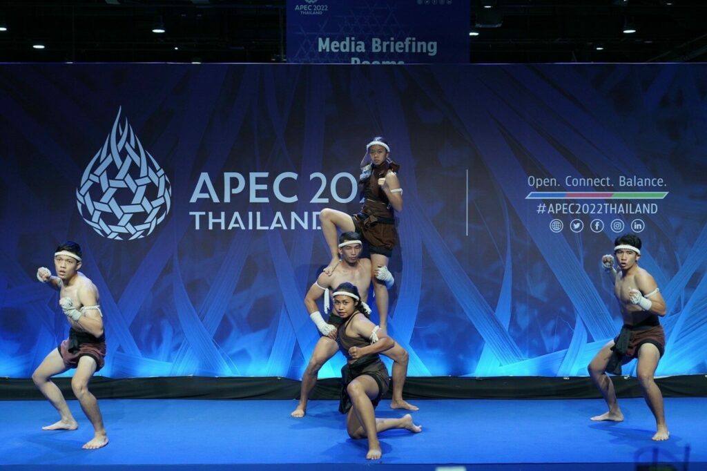 เครือซีพีจับมือกระทรวงการต่างประเทศส่งเสริม Soft Power ชูมวยไทยกีฬาประจำชาติ “บัวขาว”นำทีมโชว์ใน ...