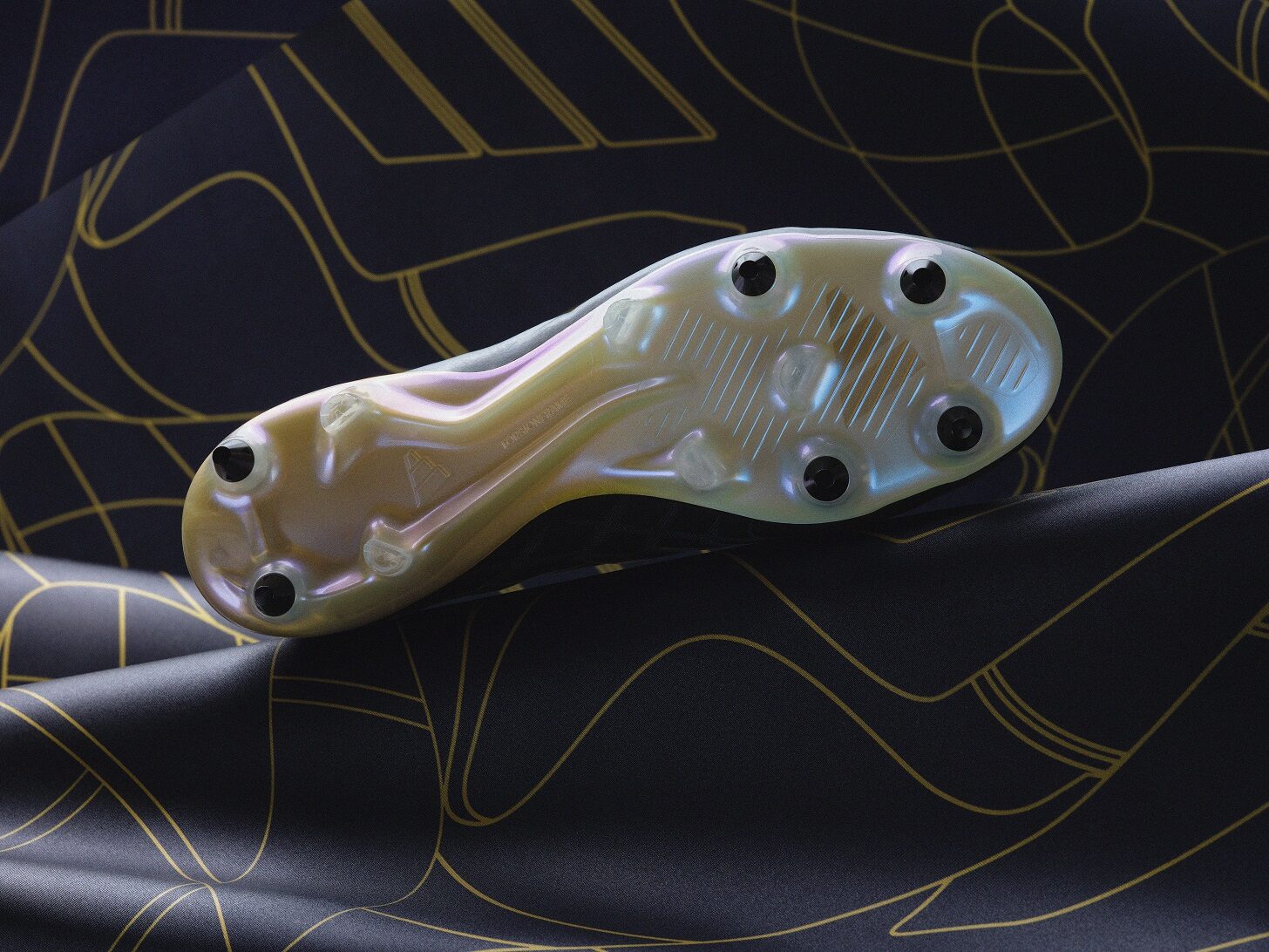 อาดิดาสเปิดตัว 'COPA PURE' สตั๊ดรุ่นลิมิเต็ด