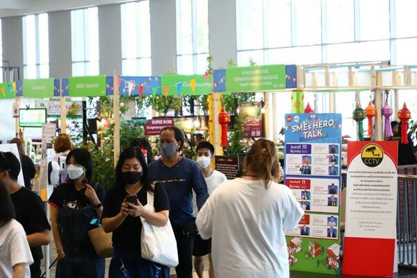 SMEs Hero Fest วันที่สองยังคึกคัก! คนแห่ชิม-ช้อป ที่สามย่านมิตรทาวน์ จัดถึง 12 ธ.ค.นี้