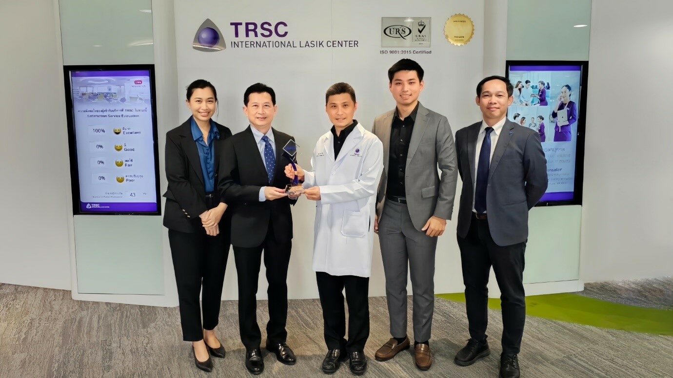 TRSC International LASIK Center รับรางวัลรักษาสายตาด้วยวิธี ReLEx SMILE ...