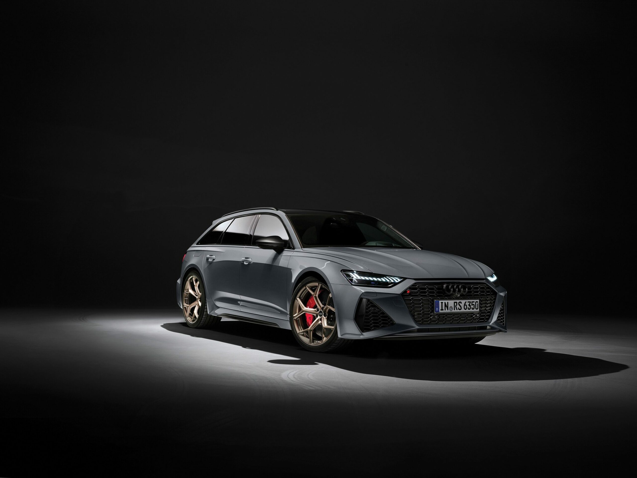 'อาวดี้' ส่ง 2 รุ่นโหด RS Performance Edition เสริมทัพตระกูลสมรรถนะสูง ...