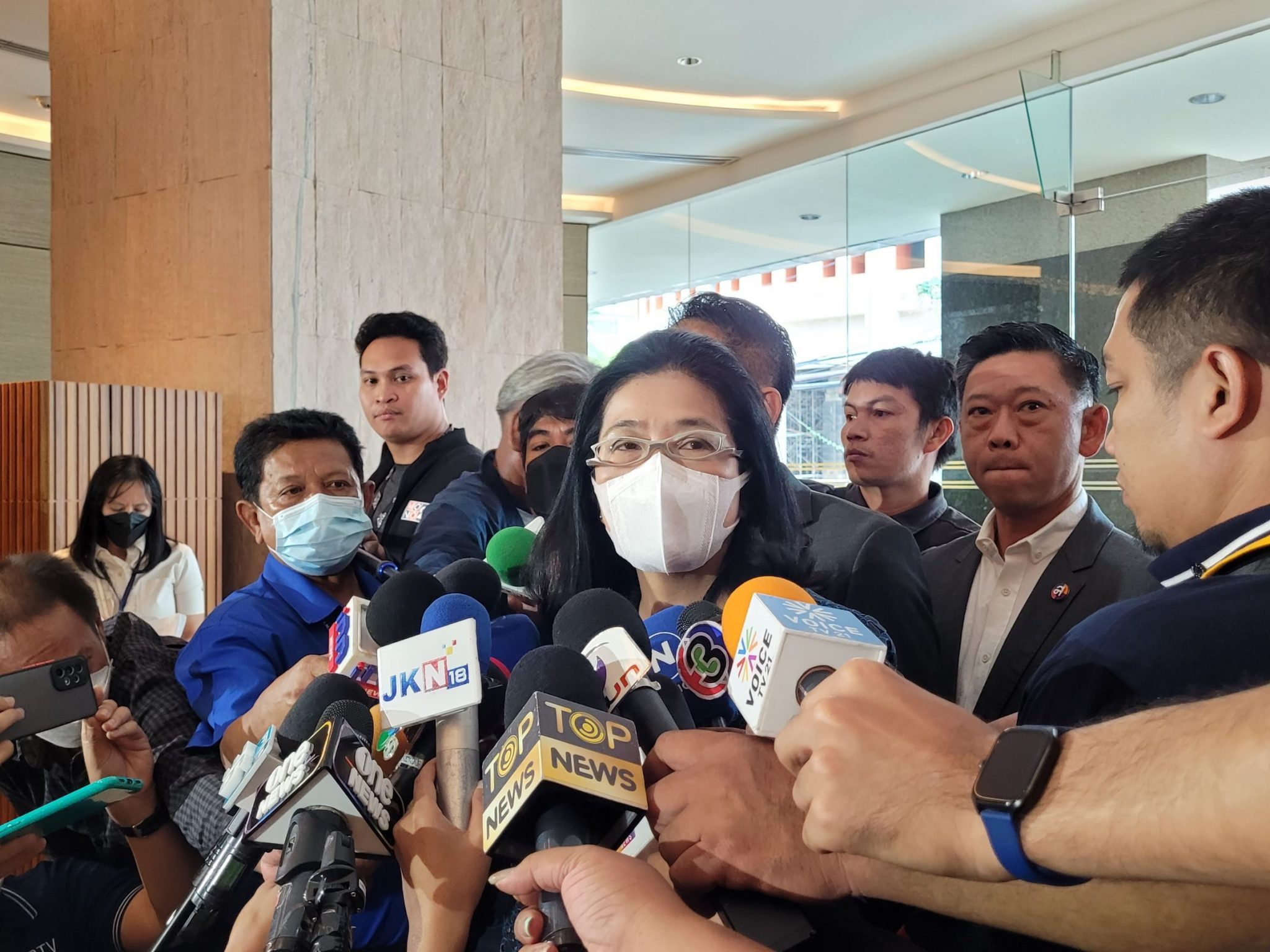 สุดารัตน์ ชี้ ม.112 ไม่เกี่ยวเงื่อนไขถอนตัวร่วมรบ. ชี้ แต่ละพรรคเสนอ ...