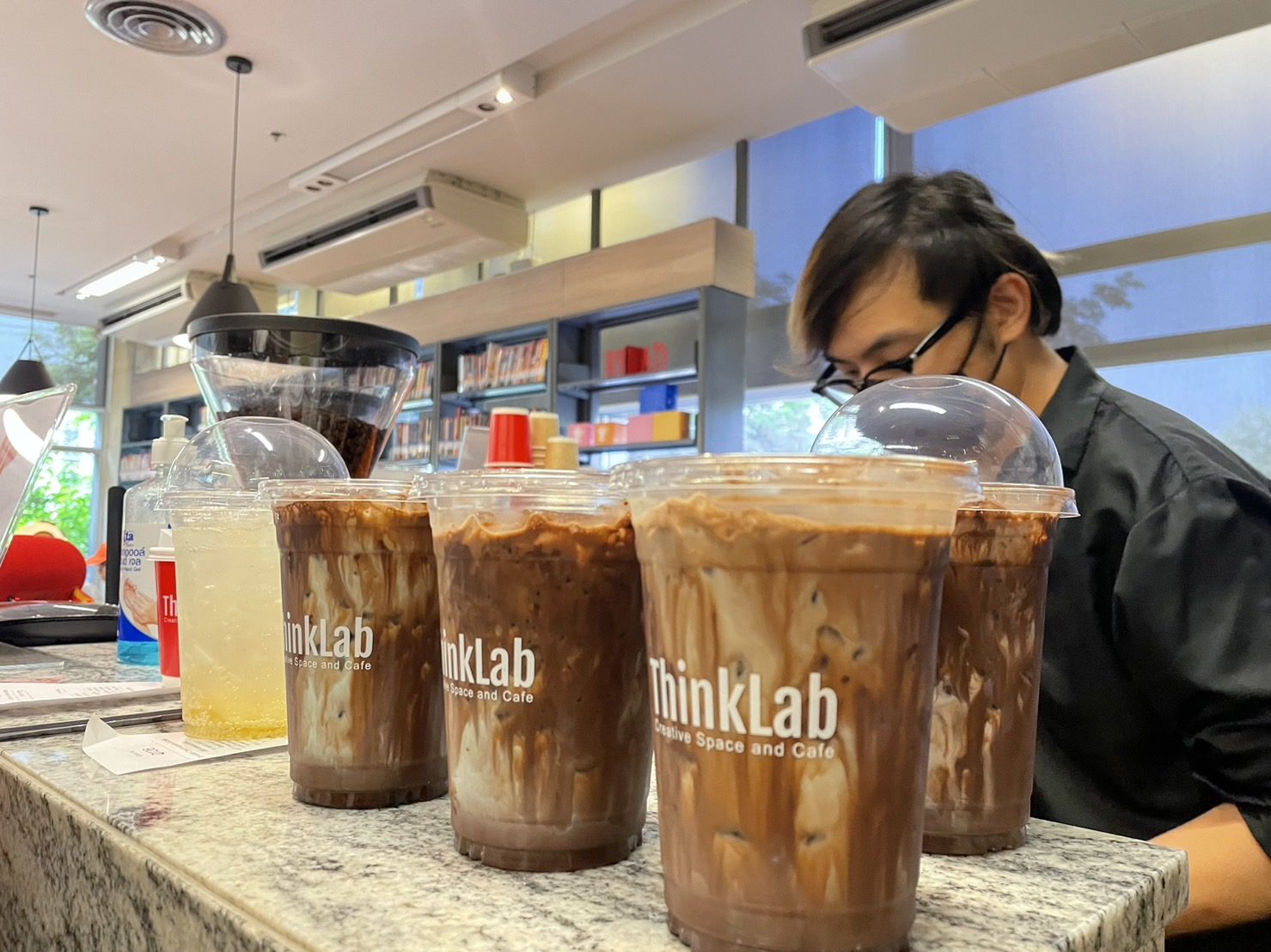 มิ้นต์ช็อกฟีเวอร์! คนแห่ซื้อ Cocoa Mint ที่ ThinkLab ตาม ‘อิ๊ง’ ทำยอดพุ่ง 160 คิวต่อวัน