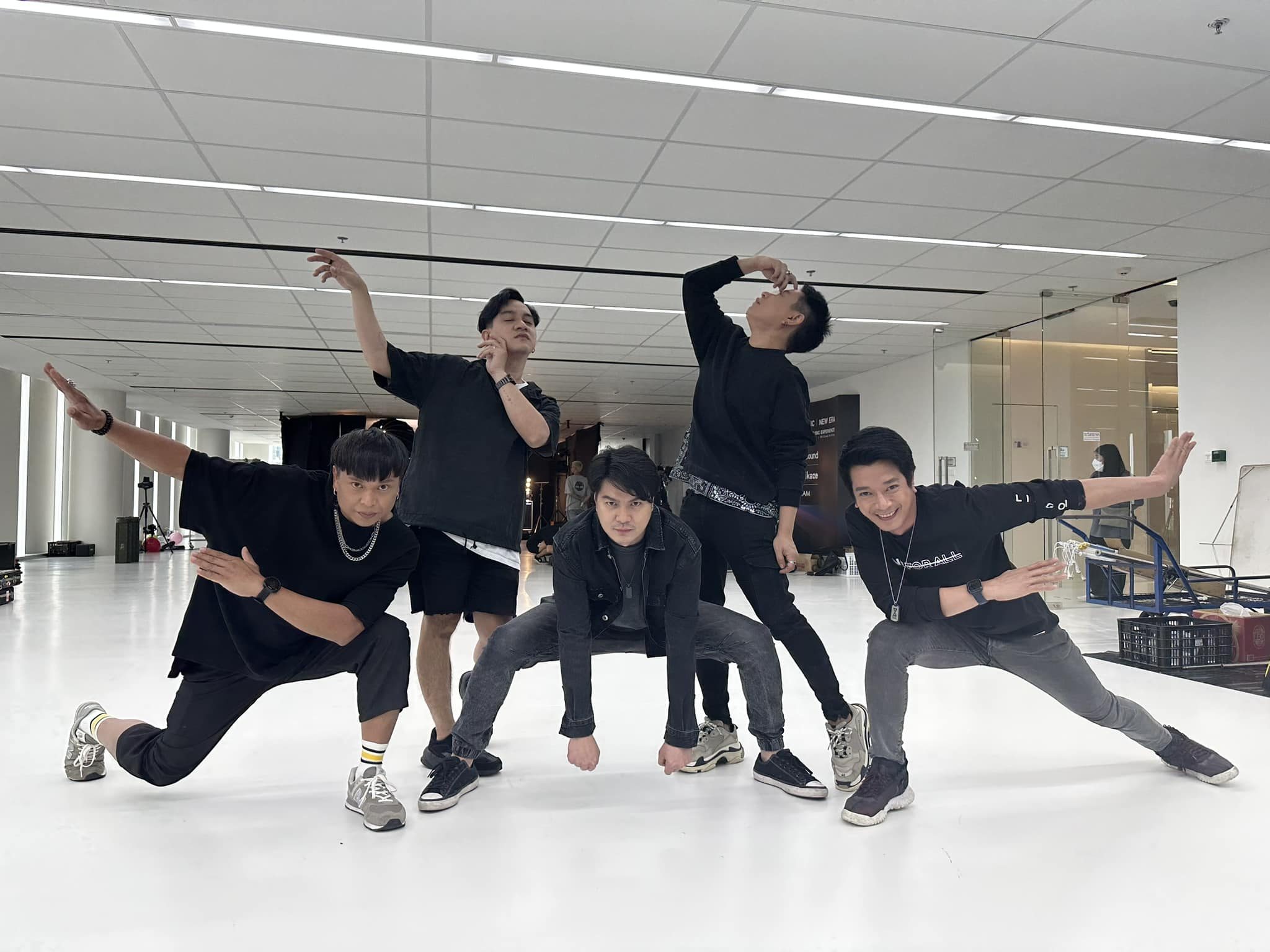 เป๊กซ์ Zeal เล่าเจอ 'ผู้ใหญ่' ทัก เมื่อไหร่วงจะดัง มัวแต่กินเหล้า ขอเลย ...