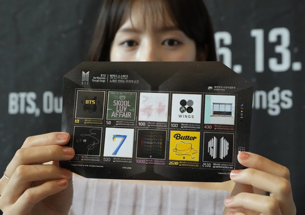 ARMY ครึกครื้น กรุงโซลคึกคัก ฉลอง BTS เดบิวต์ครบ 10 ปี!