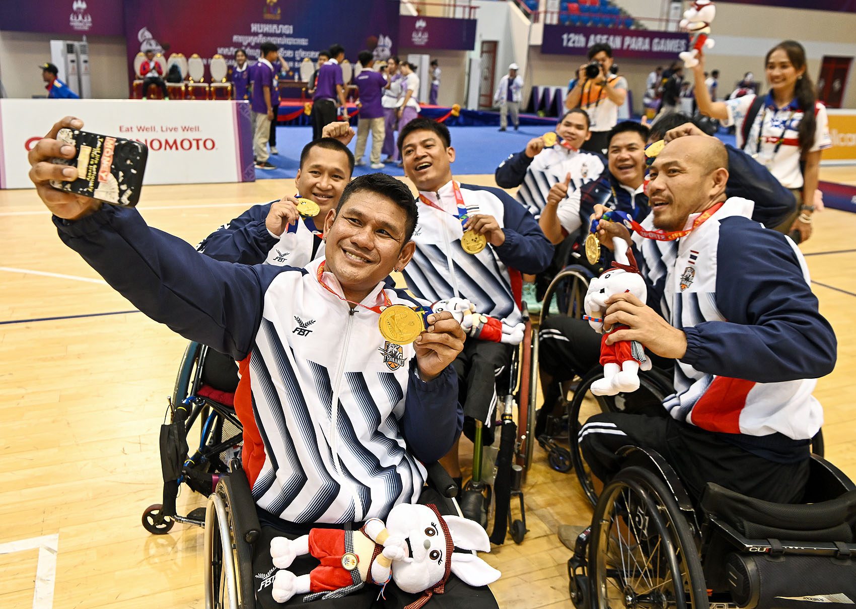 ยัดห่วงไทย แกร่งเกินต้าน ทีมชาย ผงาดแชมป์ 8 สมัย ทีมหญิง ทองสมัยที่ 2 ติด