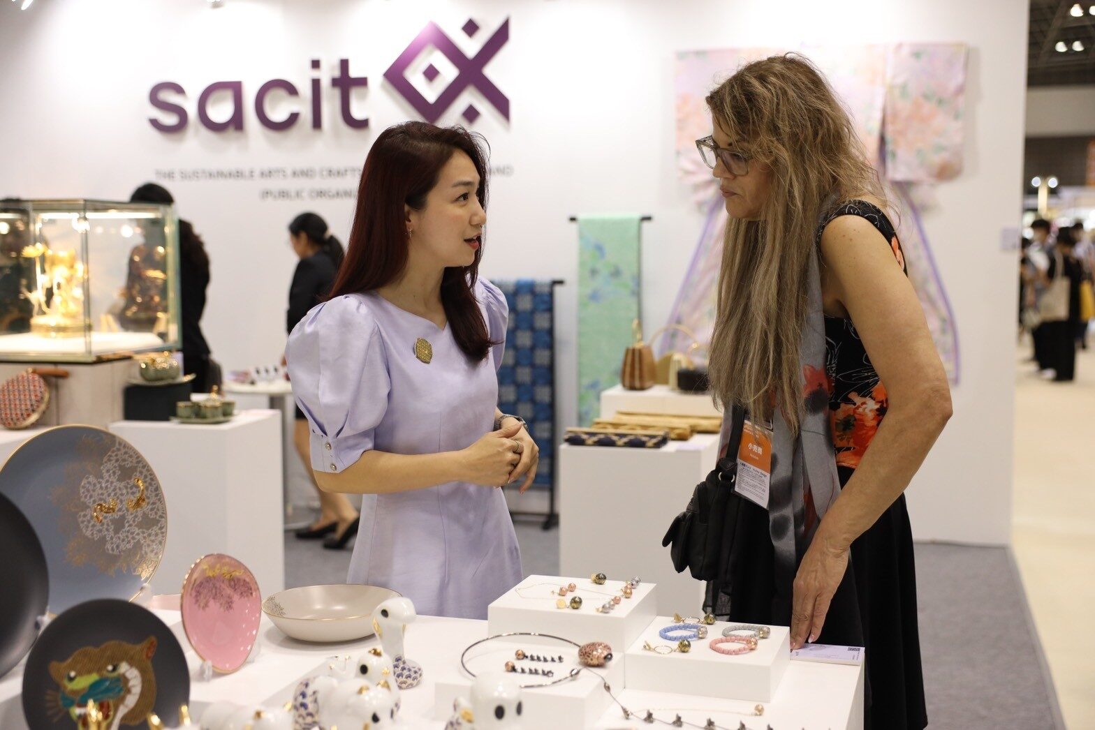 sacit ประกาศศักดางานหัตถศิลป์ไทยในแดนปลาดิบ