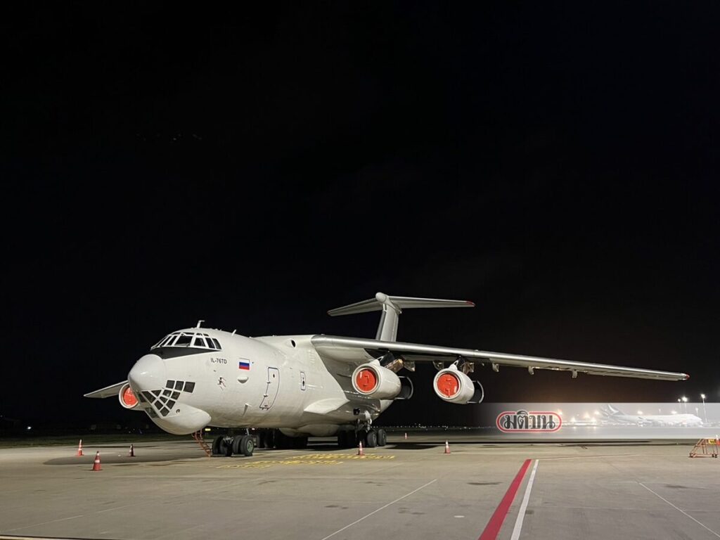 เปิดภาพ เครื่องบินรัสเซีย Ilyushin IL-76 ถึงศรีลังกา เตรียมพา 'พลาย ...