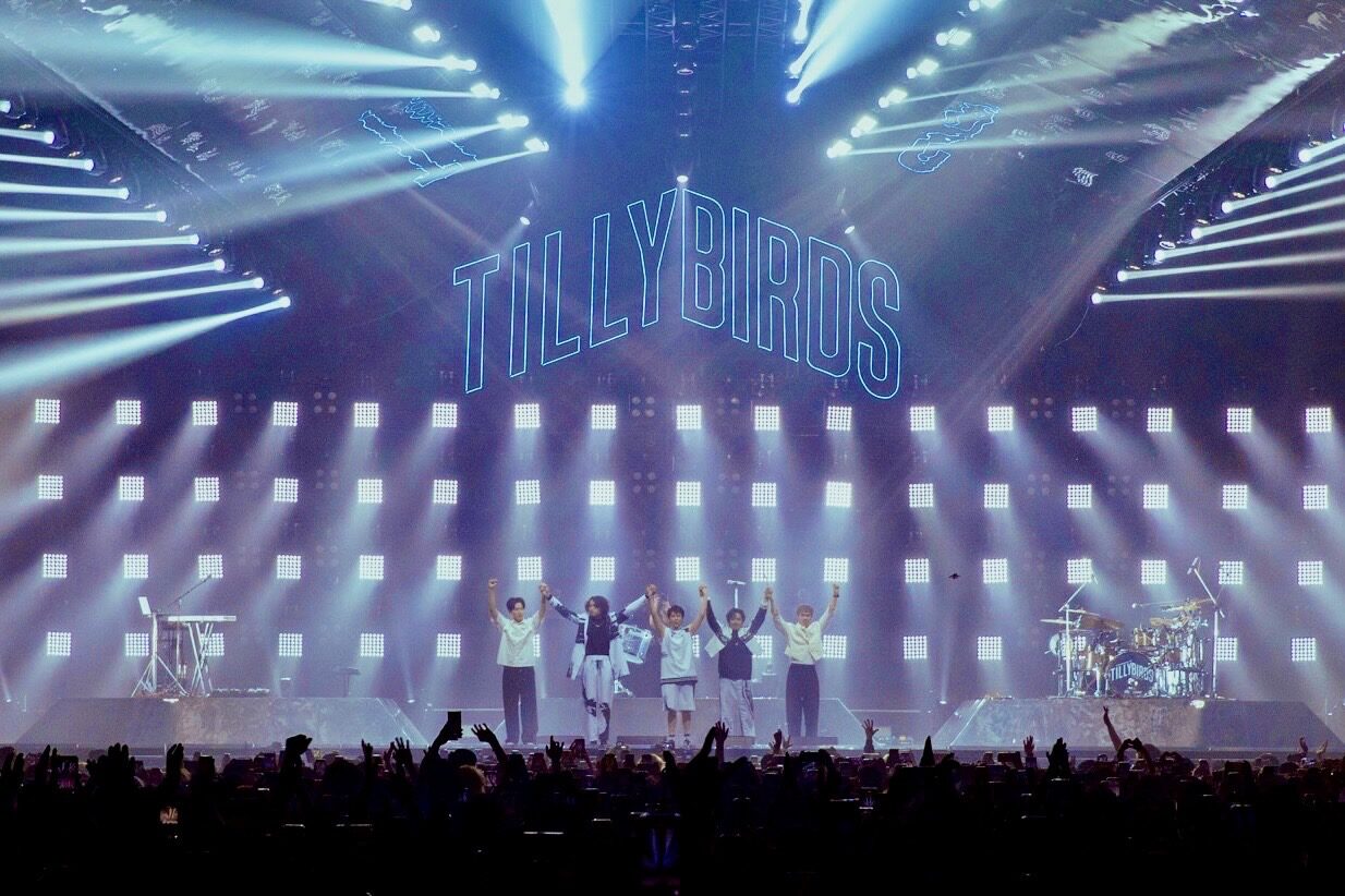 ปิดฉากคอนเสิร์ตใหญ่ครั้งแรก ‘It's Gonna Be Tilly Birds’ ของวง Tilly Birds ที่โอบกอดแฟนๆ อย่าง ...
