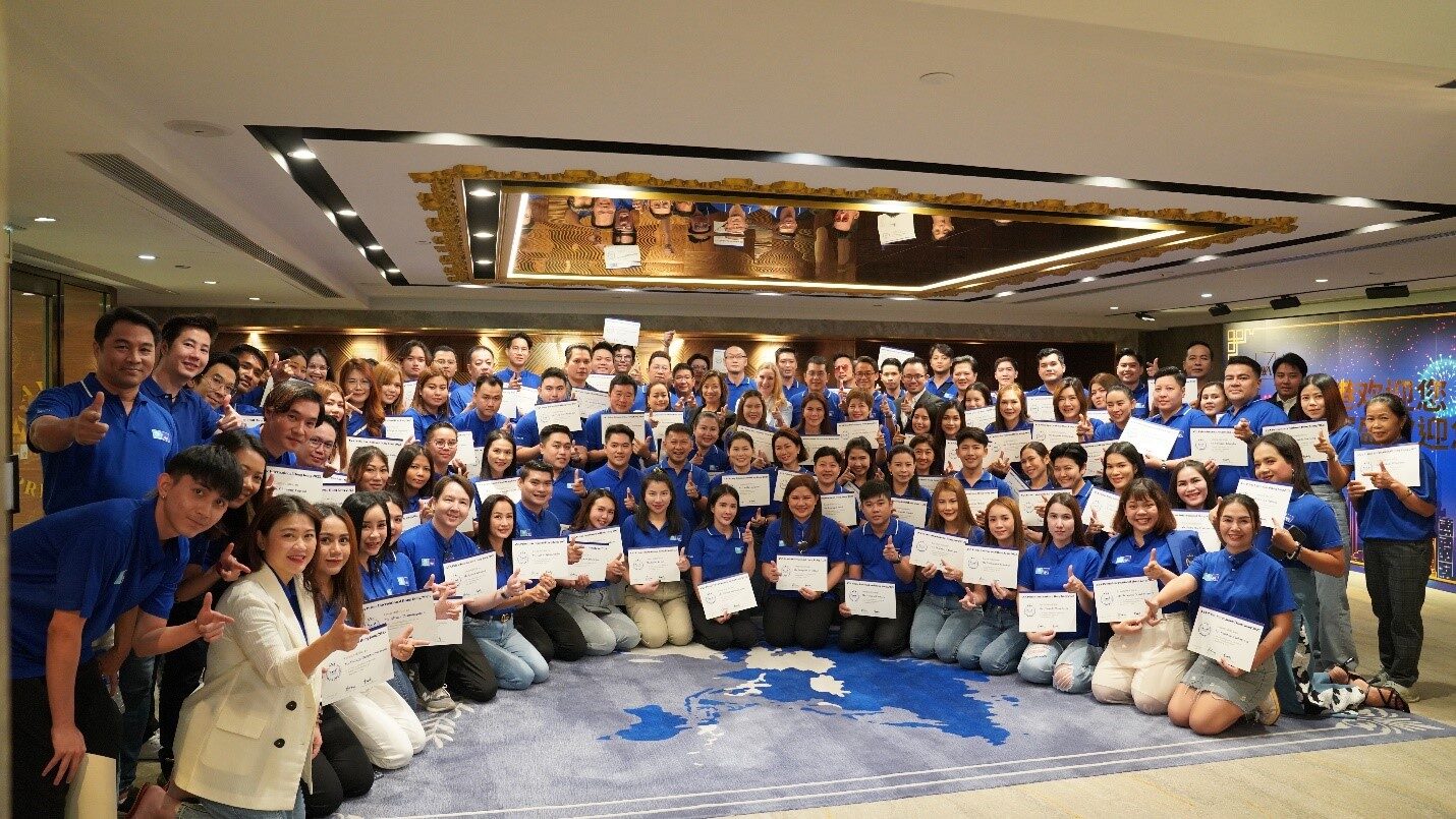 กรุงไทย แอกซ่า พาตัวแทนบินร่วมสัมมนา AXA Prime Hong Kong 2023