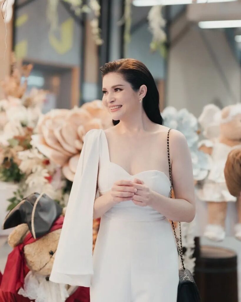 แอนนี่ บรู๊ค ภูมิใจ 'น้องทีฆายุ' แข่งสุนทรพจน์อังกฤษ ได้คะแนนเต็ม 100 อันดับหนึ่งประเทศ