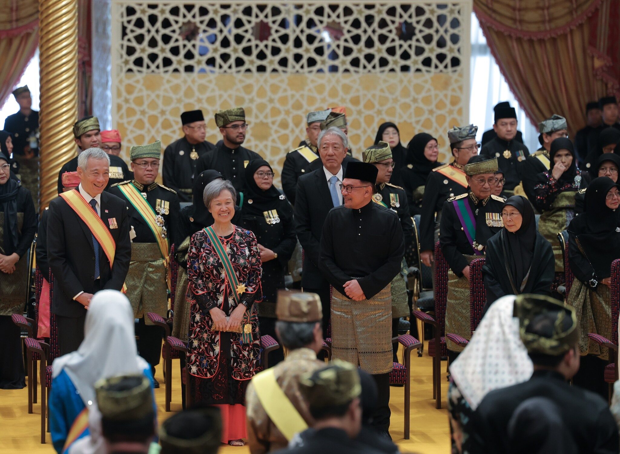 เจ้าชายมาทีน เปิดภาพคู่ พระชายา ครั้งทรงพระเยาว์ เผยชื่อคนไทย ร่วมงาน ...