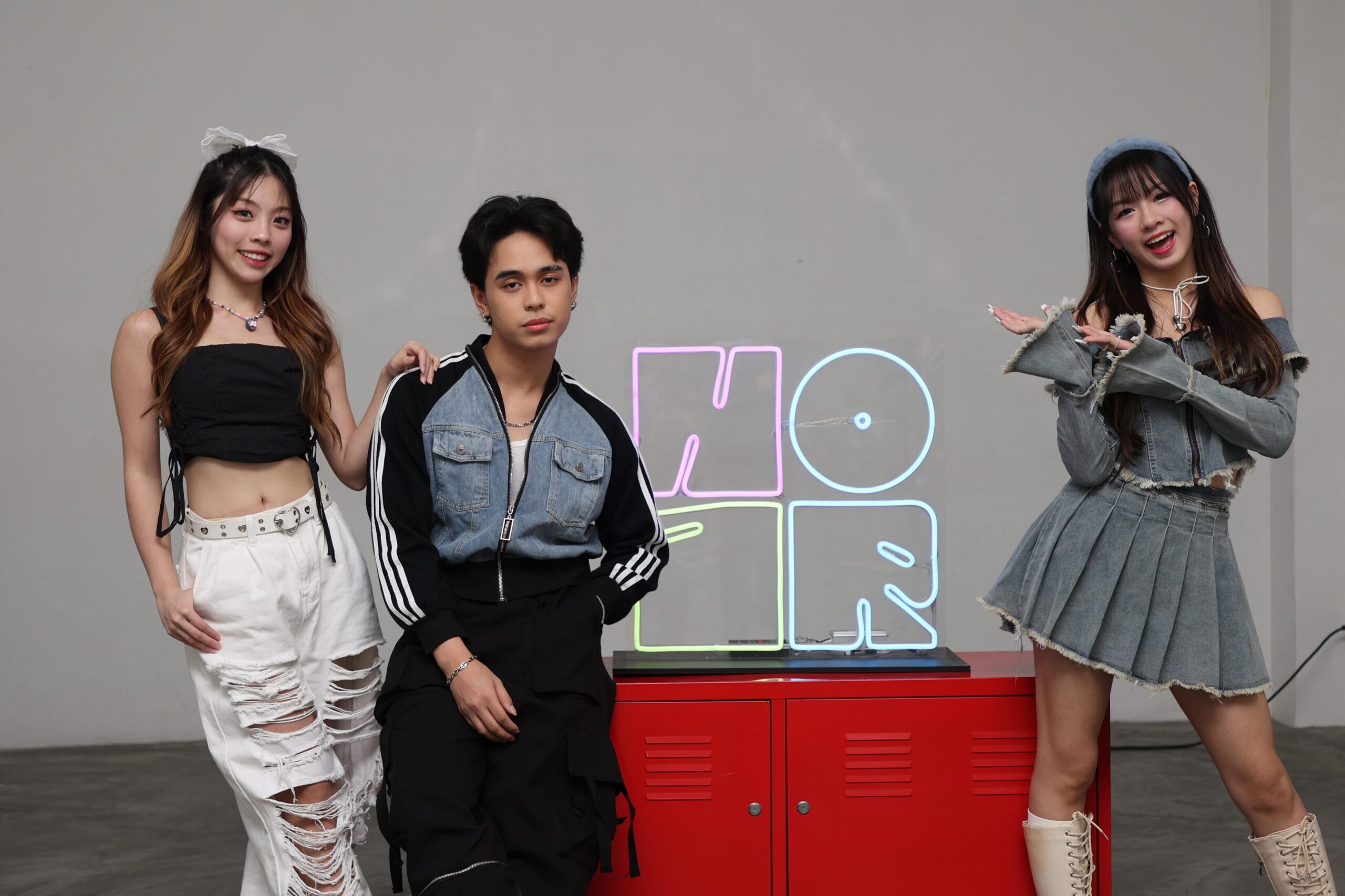 รู้จักวง 'FLI:P' ศิลปิน 'ทีป๊อป' น้องใหม่ เจ้าของเพลงกระแสไวรัลในติ๊กตอก