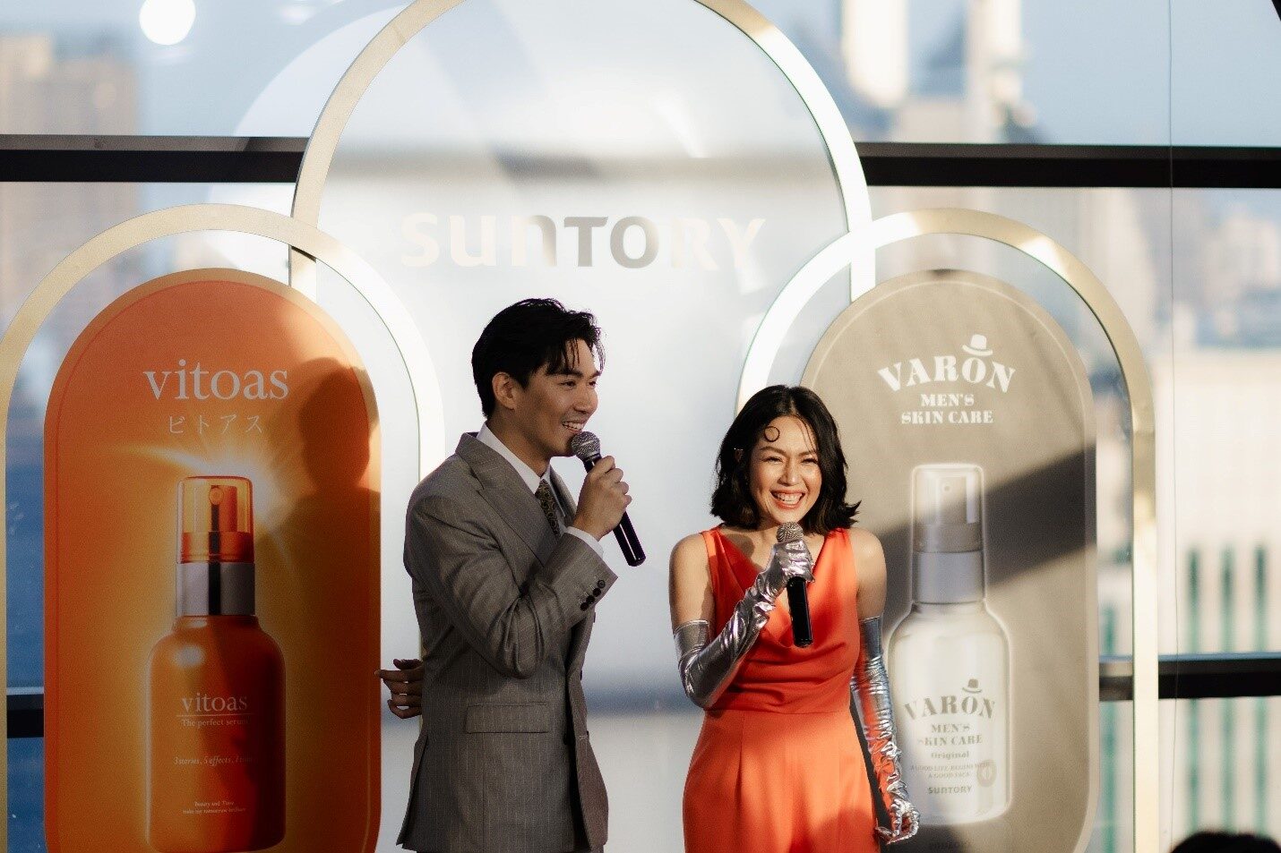 เปิดตัวแบรนด์แอมบาสเดอร์ SUNTORY Vitoas Varon