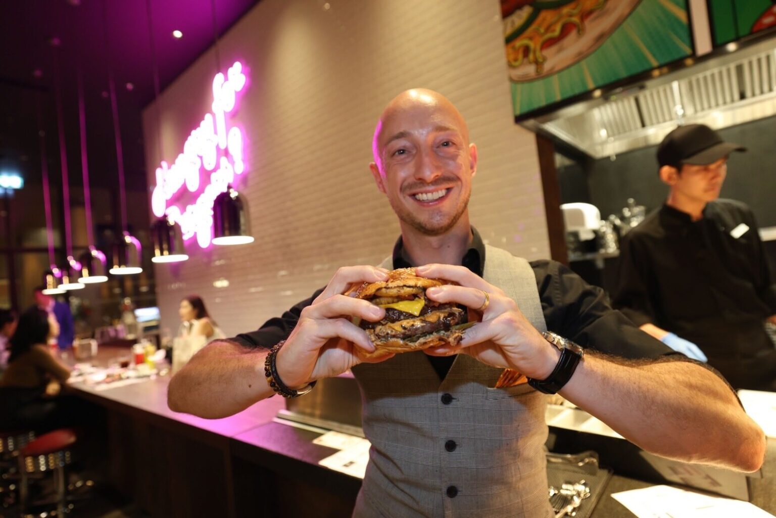 ปลุกตำนานไอคอนยุค 90s Big Bite Burger Bar & Grill กัดเต็มคำฉบับ อเมริกัน ไดนิ่ง