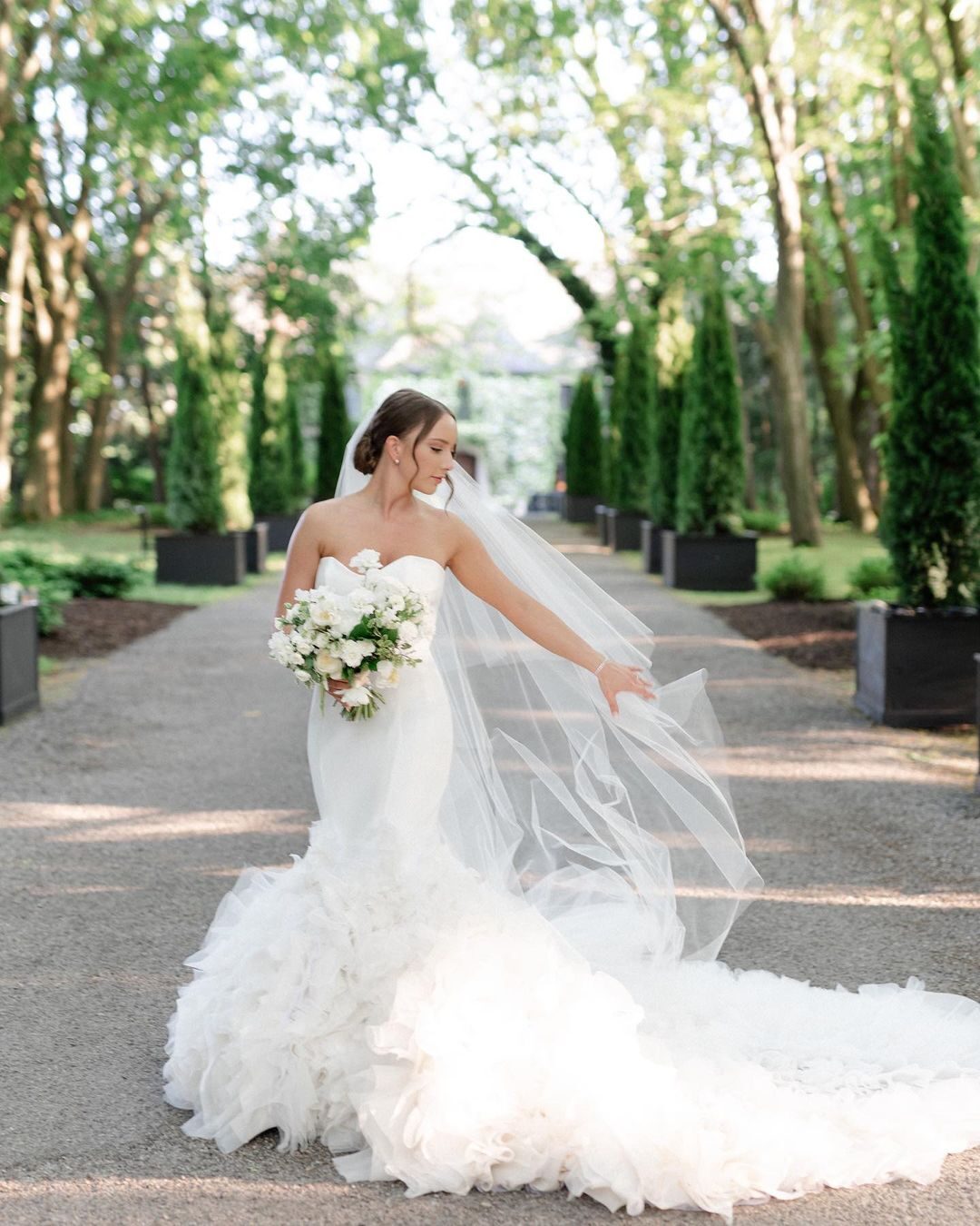 แรปเปอร์ดัง Eminem หล่อเข้ม ส่งลูกสาวสุดที่รัก เข้าประตูวิวาห์