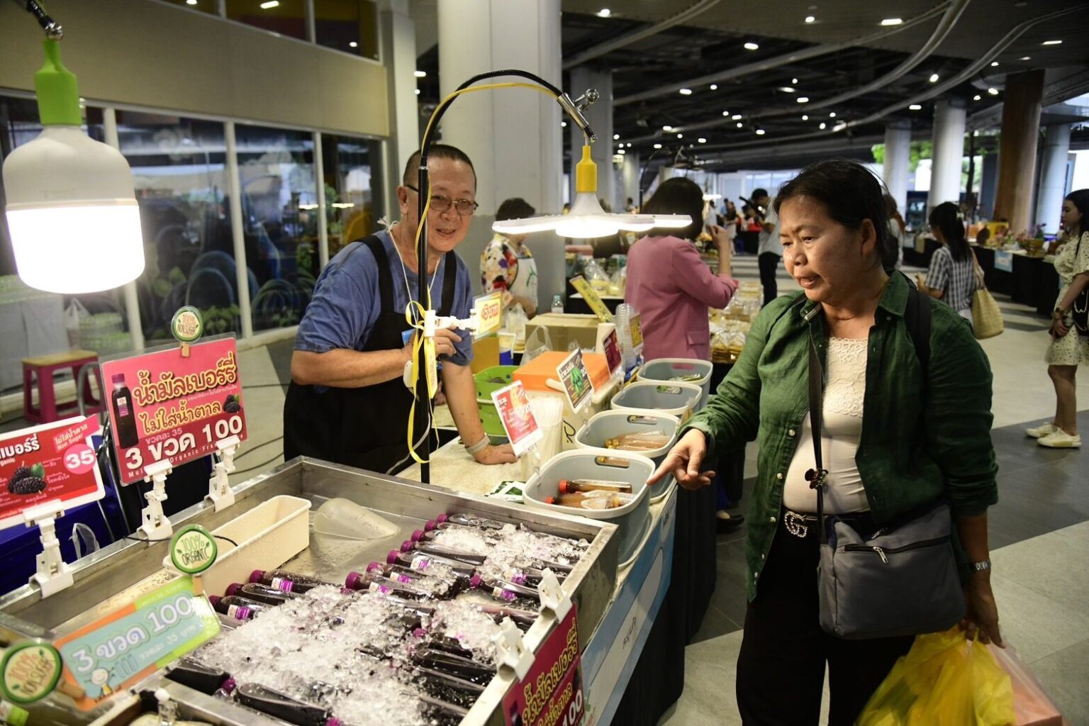 ชัชชาติ ตัดผมหล่อเฟี้ยว ชวนเที่ยวงาน BKK Soft Power Pathumwan Market ถึง 29 ก.ย.นี้