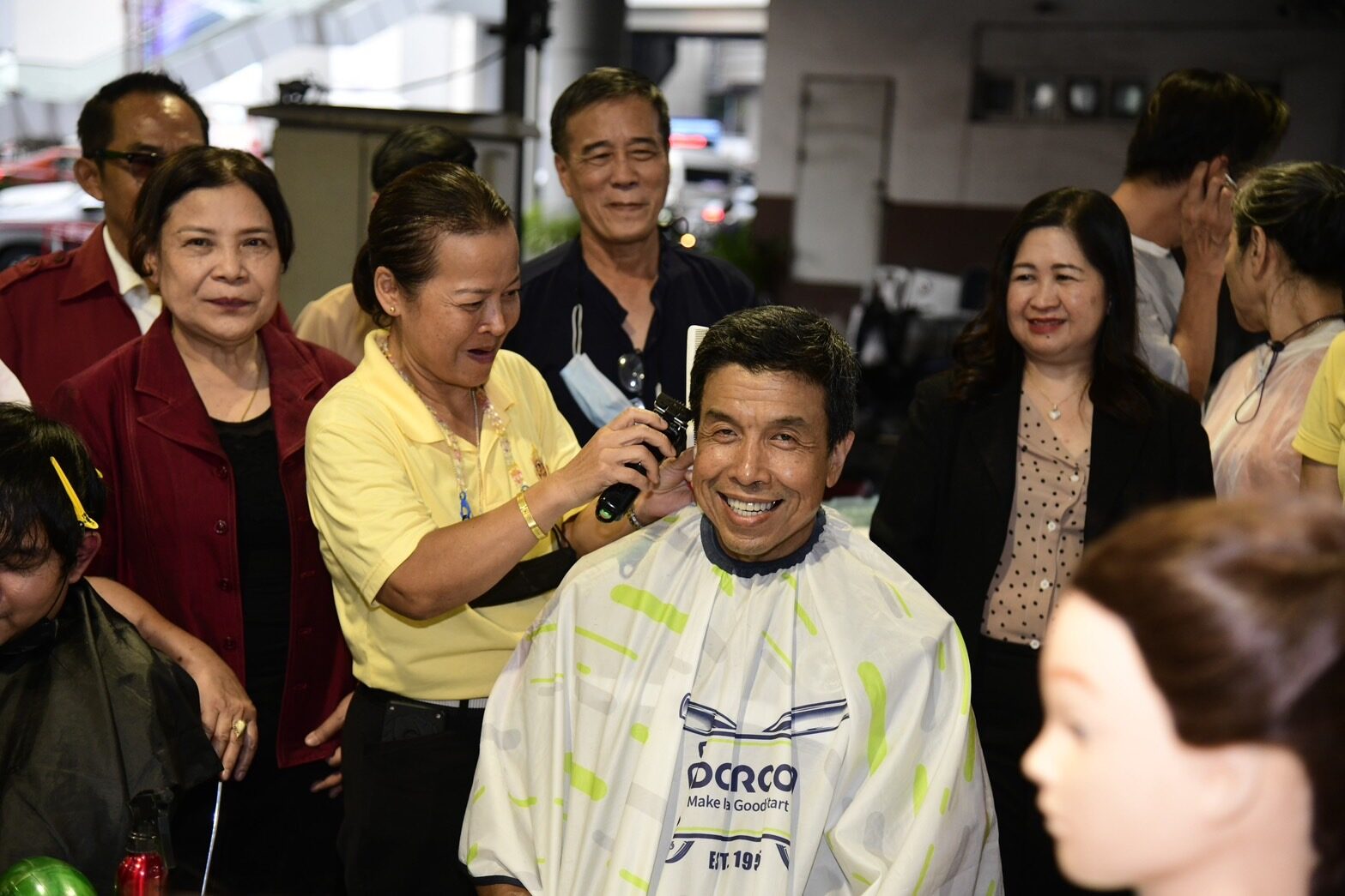 ชัชชาติ ตัดผมหล่อเฟี้ยว ชวนเที่ยวงาน BKK Soft Power Pathumwan Market ถึง 29 ก.ย.นี้