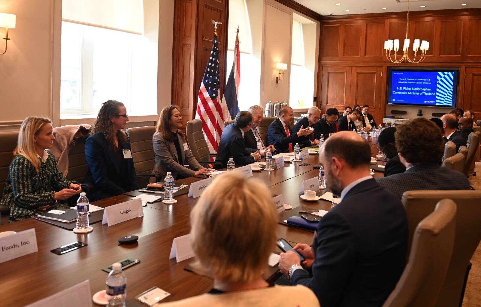 พิชัย ลุยสหรัฐ ถก USCC - USABC พบภาคเอกชนยักษ์ใหญ่ ชูจุดแข็ง FTA ดึงดูดลงทุนอุตสาหกรรมใหม่