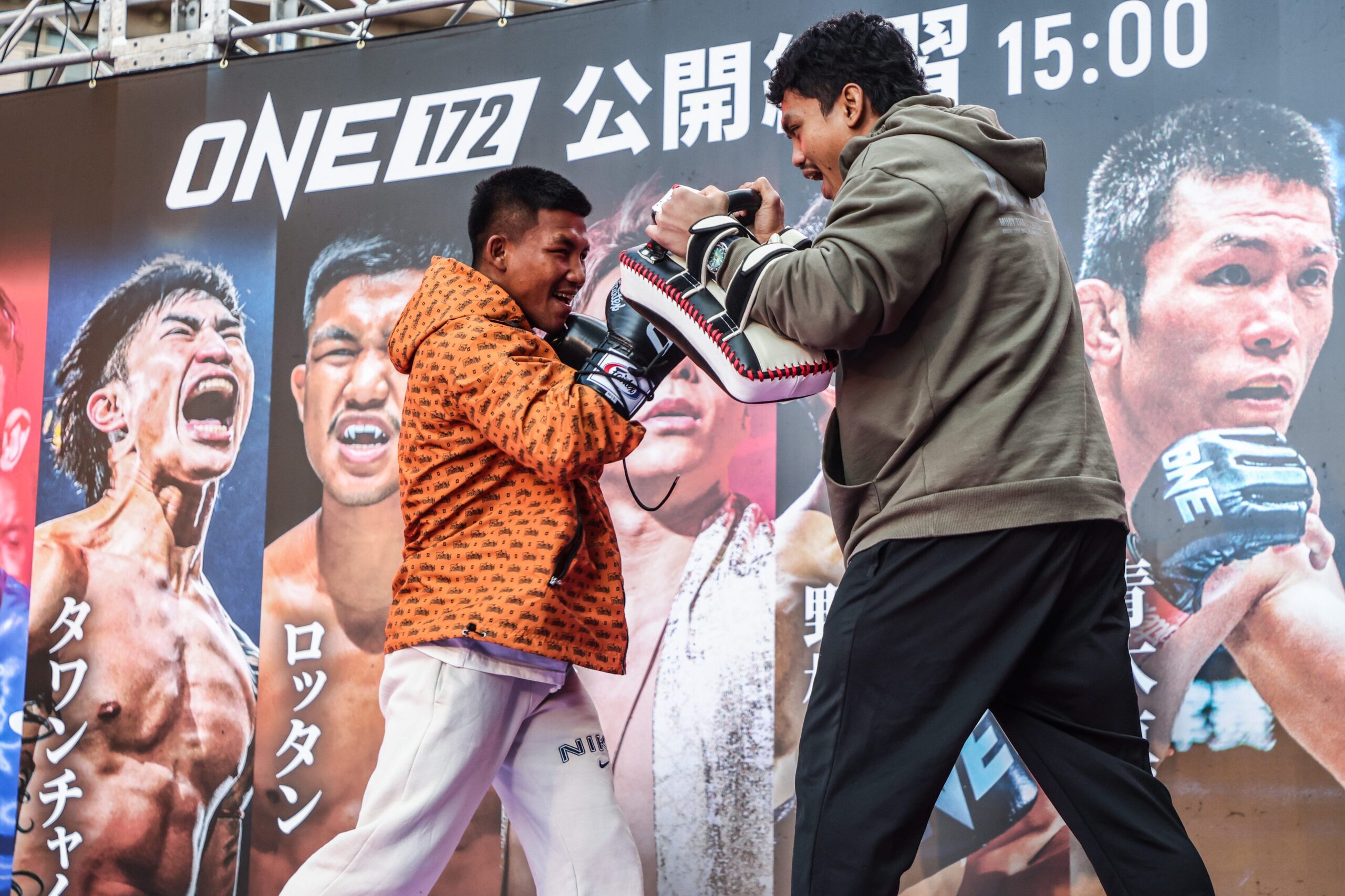 เก็บตกบรรยากาศเช็กฟิตนักกีฬาก่อนลุยศึก ONE 172 ที่ญี่ปุ่น